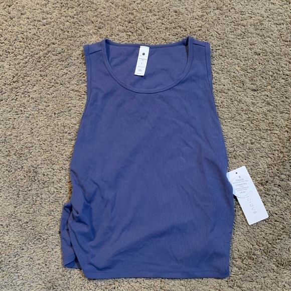 Yogalicious | Tops | Nwt Yogalicious Phoebe Side Ruched Crop Tank Top ...